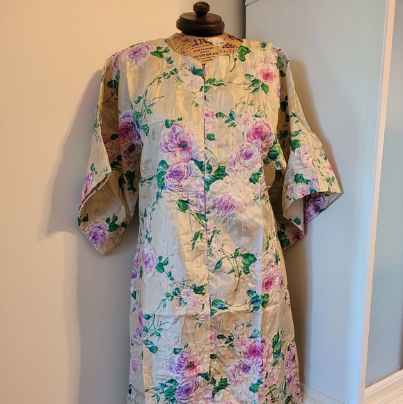 Roberee | Dresses | Vintage Kimono Sleeves 3d Floral Dress Gown | Poshmark